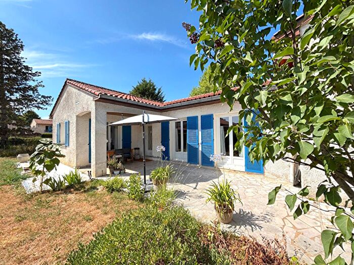 Maison 8 pièces à Cluny, à vendre