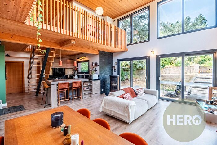 Maison 6 pièces à Houdan, à vendre