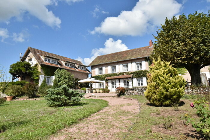 Maison à vendre - Charolles - 10 pièces - 6 chambres