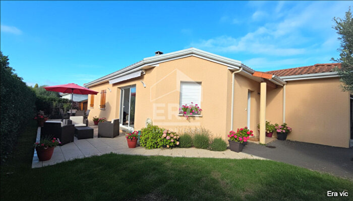 Maison à vendre - Vic-en-Bigorre - 4 pièces - 3 chambres