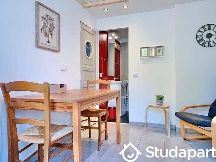 Appartement à louer - Lumbin - 2 pièces - 1 chambre