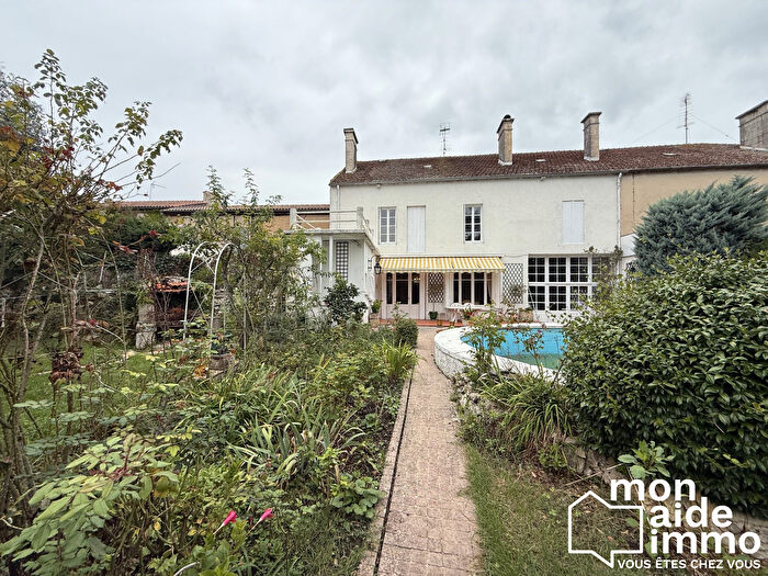 Maison 7 pièces à Grignols, à vendre