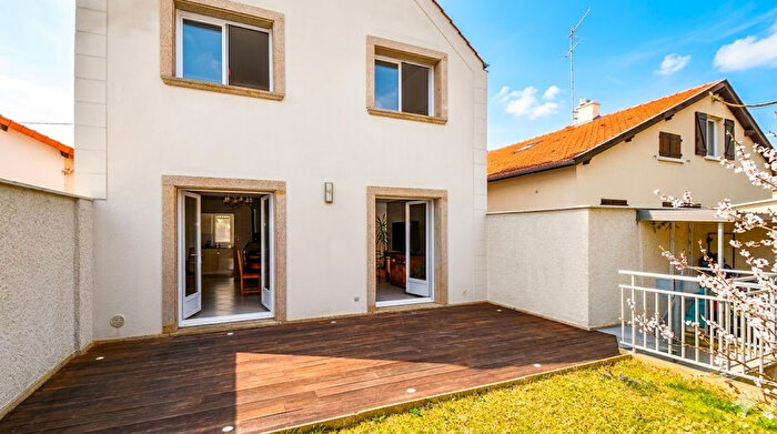 Chatou, Ouest : Maison 4 pièces à vendre