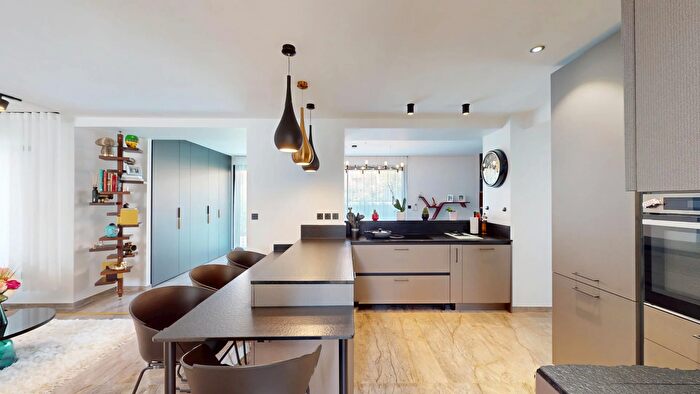 Maison à vendre - Toulouse, Pont des Demoiselles, Saint-Exupéry - 5 pièces - 4 chambres