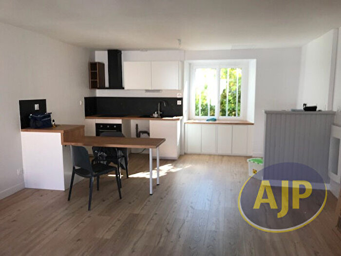 Maison 3 pièces à Cugand, à louer