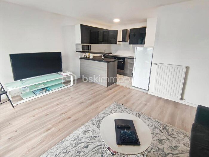 Appartement à louer - Noisy-le-Grand - 2 pièces - 1 chambre