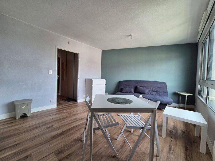Quatre Saisons Centre, Onet-le-Château : Appartement 1 pièce à louer