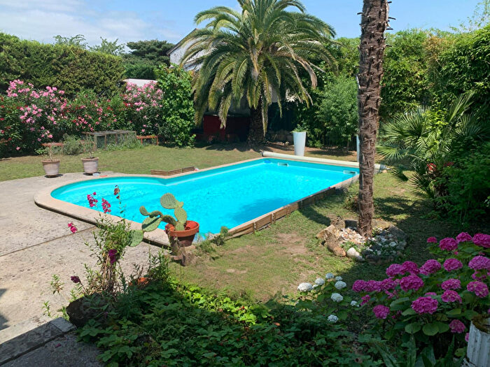 Maison à vendre - Le Bouscat, Barrière du Médoc - 6 pièces - 5 chambres