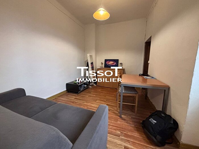 Appartement à louer - Esplanade, Nîmes - 2 pièces - 1 chambre