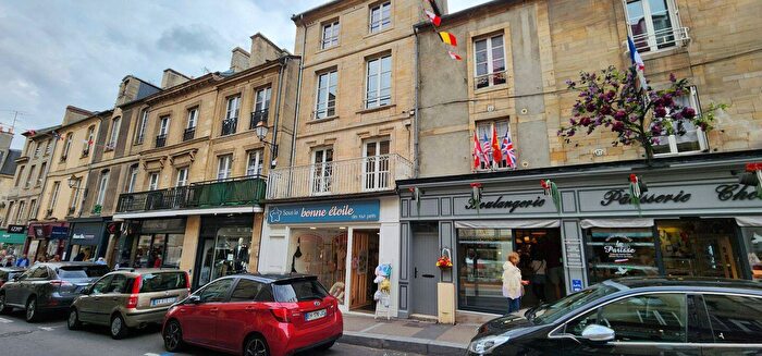 Appartement à louer - Bayeux - 3 pièces - 2 chambres