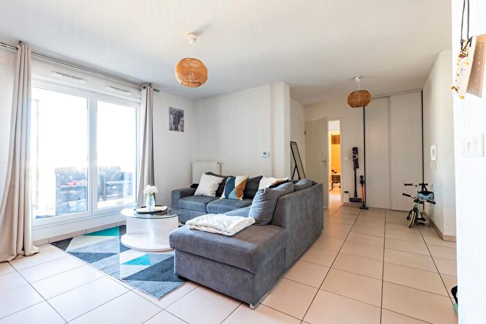 Appartement à vendre - Eysines, Le Bourg - 3 pièces - 2 chambres