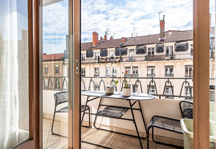 Appartement à vendre - Lyon e , Guillotière - 5 pièces - 3 chambres