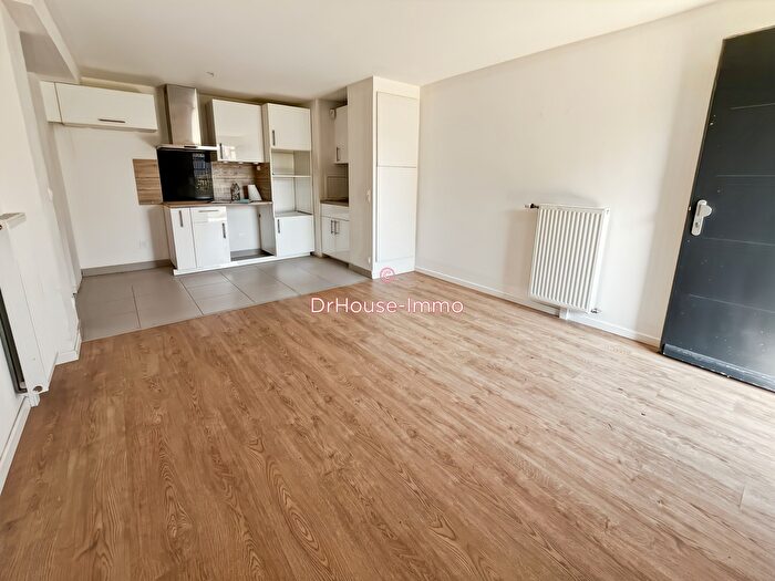 Appartement 3 pièces à Bussy-Saint-Georges, Les Scientifiques, à vendre