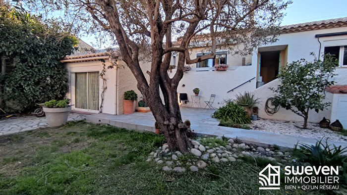 Maison à vendre - Perpignan - 8 pièces - 5 chambres