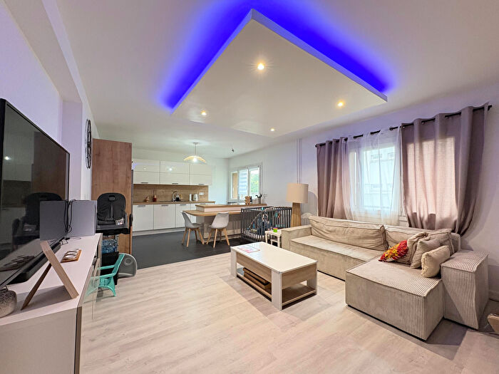 Appartement à vendre - Le Plessis-Trévise, Centre-ville, Orly Parc - 4 pièces - 3 chambres