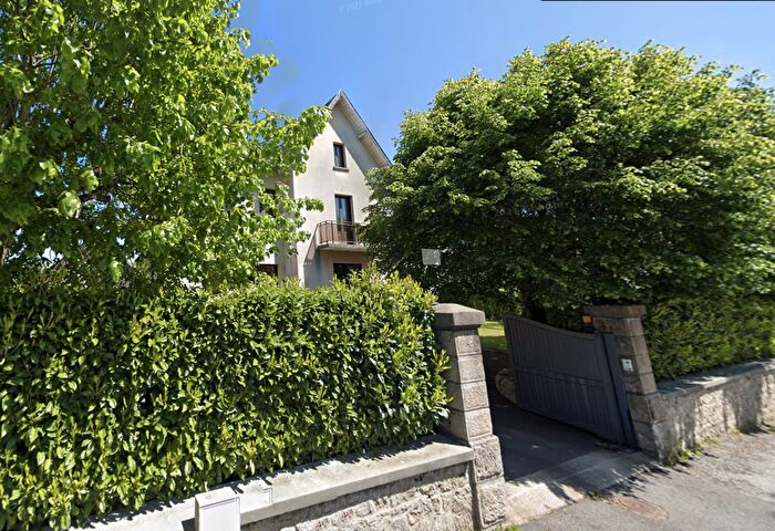 Maison à vendre - Égletons - 7 pièces - 5 chambres