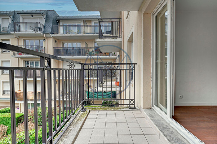 Appartement à vendre - Saint-Cyr-lécole, Langevin - 3 pièces - 2 chambres