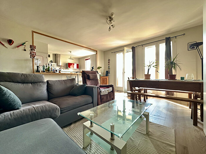 Appartement à vendre - Clermont-Ferrand, Les Landais, Fontaine du Bac, La Pardieu - 3 pièces - 2 chambres