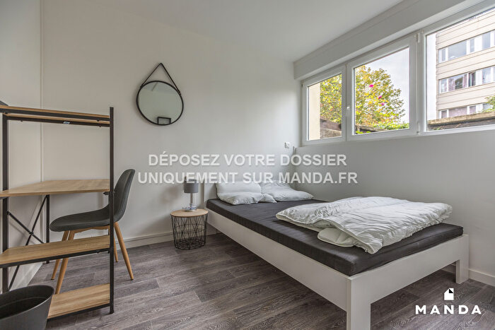 Appartement à louer - Cergy, Orée du Bois - 6 pièces - 5 chambres