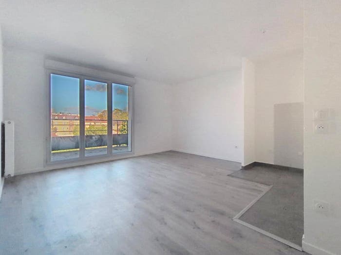 Les Martraits, Mantes-la-Jolie : Appartement 2 pièces à louer
