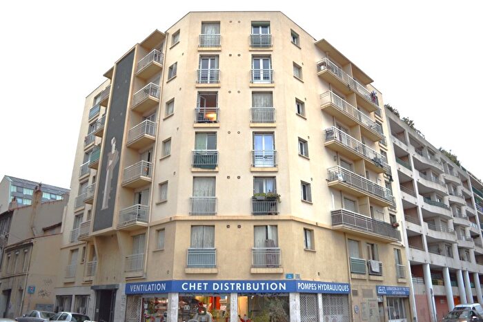 Appartement à vendre - Marseille e , La Timone - 1 pièce