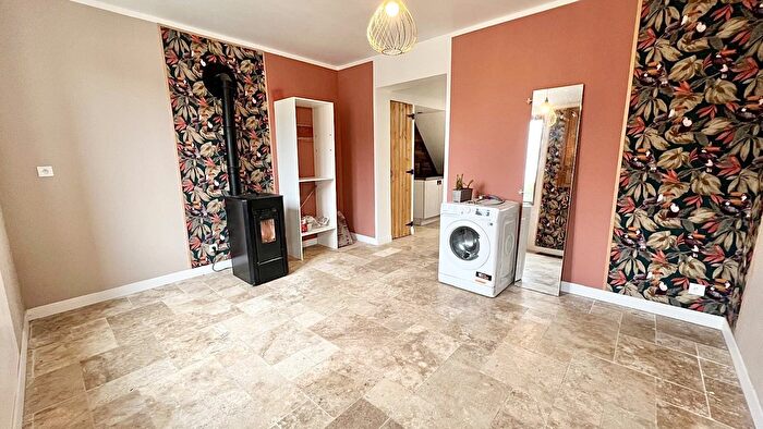 Maison à vendre - Y - 3 pièces - 2 chambres