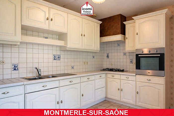 Maison à vendre - Montmerle-sur-Saône - 6 pièces - 4 chambres