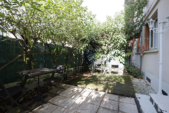 Appartement à vendre - Saint-Maur-des-Fossés, Les Mûriers - 3 pièces - 2 chambres