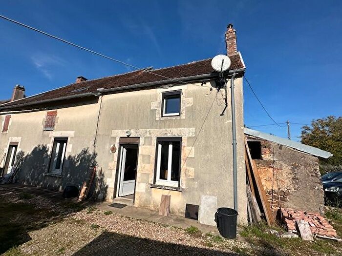 Maison à vendre - Saint-Amand-en-Puisaye - 5 pièces - 4 chambres