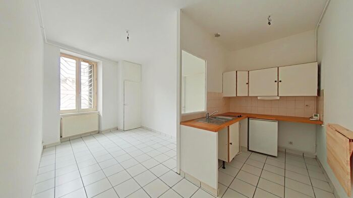 Appartement 2 pièces à Saint-Étienne, Tardy, Colline des Pères, Bizillon, à louer