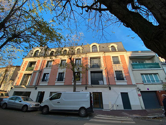 Appartement à vendre - Le Raincy, Gare - 3 pièces - 2 chambres