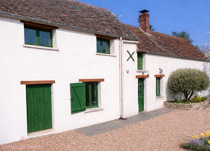 Maison à vendre - Château-Landon - 5 pièces - 4 chambres