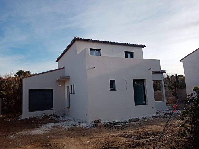 Maison à vendre - Vinça - 4 pièces - 3 chambres