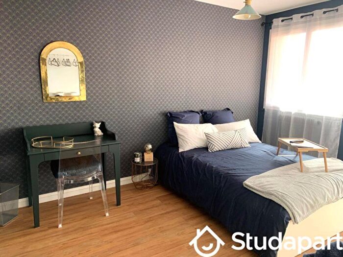 Appartement à louer - Minimes, Toulouse - 1 pièce - 4 chambres