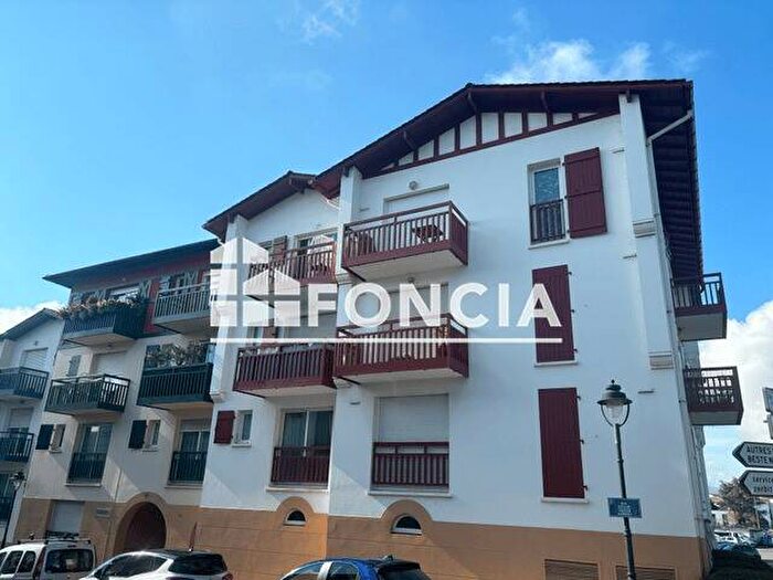 Appartement à louer - Urdazuri, Saint-Jean-de-Luz - 2 pièces - 1 chambre