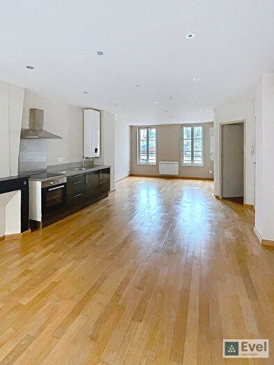 Appartement à louer - Centre-Ancienne Ville, Metz - 3 pièces - 2 chambres