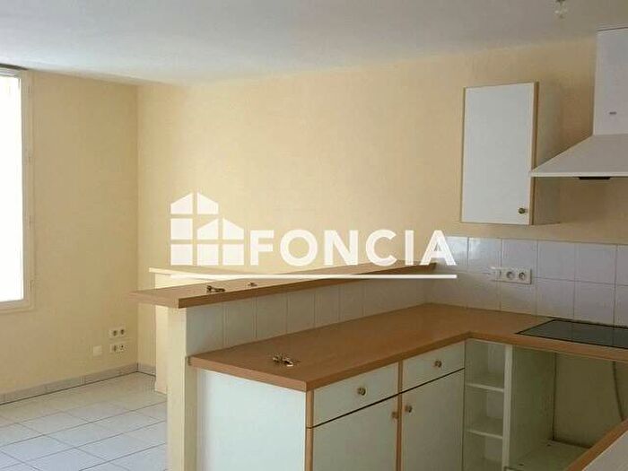 Appartement à louer - Centre Ville, Niort - 3 pièces - 2 chambres