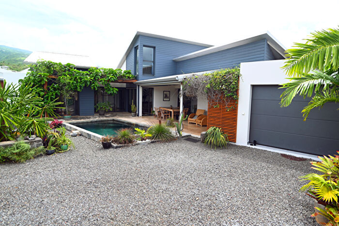 Maison à vendre - Létang-Salé, Centre-ville, Ravine Sheunon - 5 pièces - 4 chambres