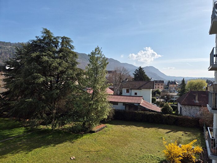 Appartement à louer - Annecy, Mandallaz, Prairie, Vovray - 1 pièce