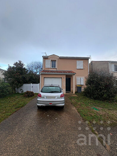 Maison 4 pièces à louer à Poitiers, Gibauderie