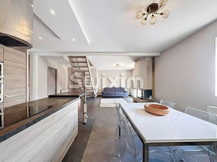 Maison à louer - Gex - 4 pièces - 3 chambres