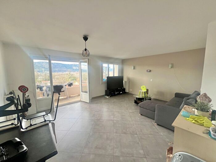 Appartement à louer - Valence, Calvaire, Hugo, La Cécile - 3 pièces - 2 chambres