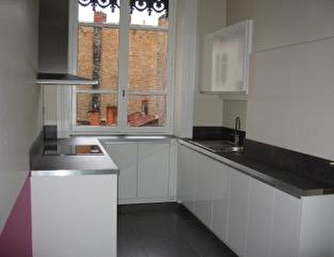 Appartement à louer - Lyon e , Bellecour, Carnot - 4 pièces - 3 chambres