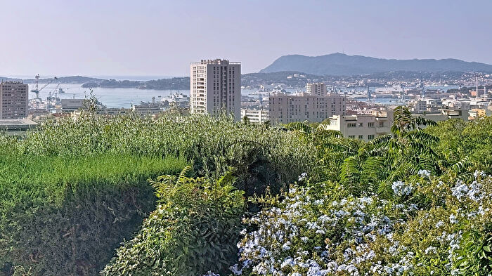 Appartement à vendre - Toulon, Sainte-Anne - 6 pièces - 4 chambres