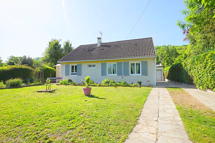 Maison à vendre - Mézières-sur-Seine - 5 pièces - 3 chambres