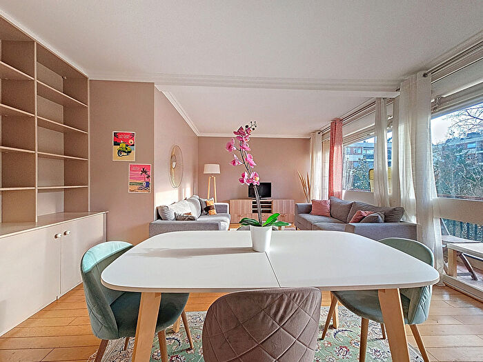 Appartement à louer - La Celle-Saint-Cloud, La Jonchère - 3 pièces - 2 chambres