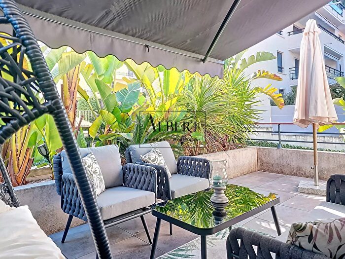 Cannes, Californie Pezou - Appartement 2 pièces à vendre