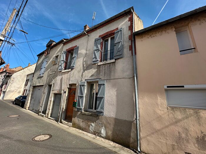 Maison à vendre - Gien, Centre-ville - 4 pièces - 3 chambres