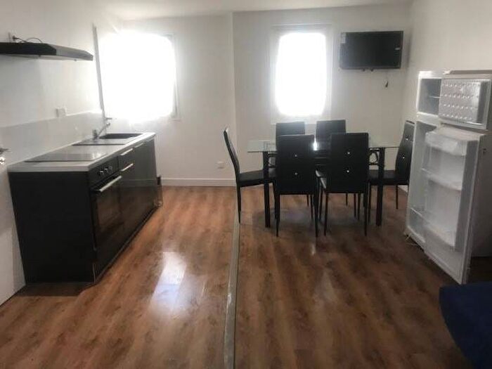 Appartement à louer - Centre Ville, La Ciotat - 1 pièce