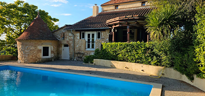 Maison à vendre - Castelmoron-sur-Lot - 7 pièces - 3 chambres